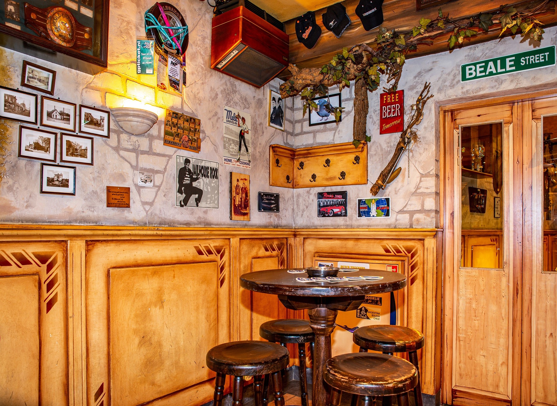 De weblog van Helmond » De 3 mooiste rookruimtes van Helmond