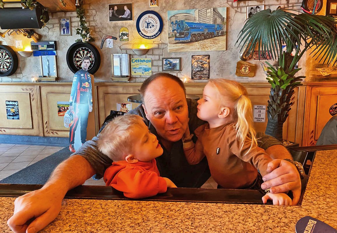 De weblog van Helmond » Unieke verbouwing bij Café ’t Vat in ’t Haagje